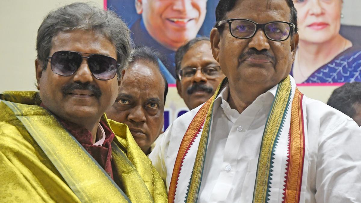 Former TN State CIC R. Rajagopal and ML activist M.V. Malaiyaraja join Congress - The Hindu